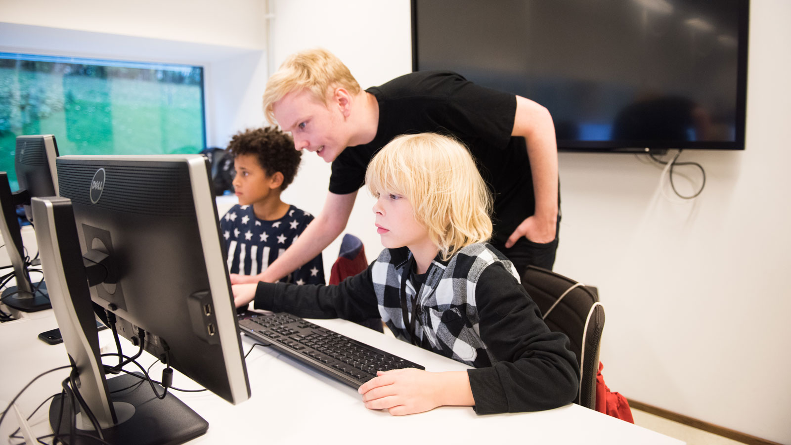 La barna lære koding | Barnevakten