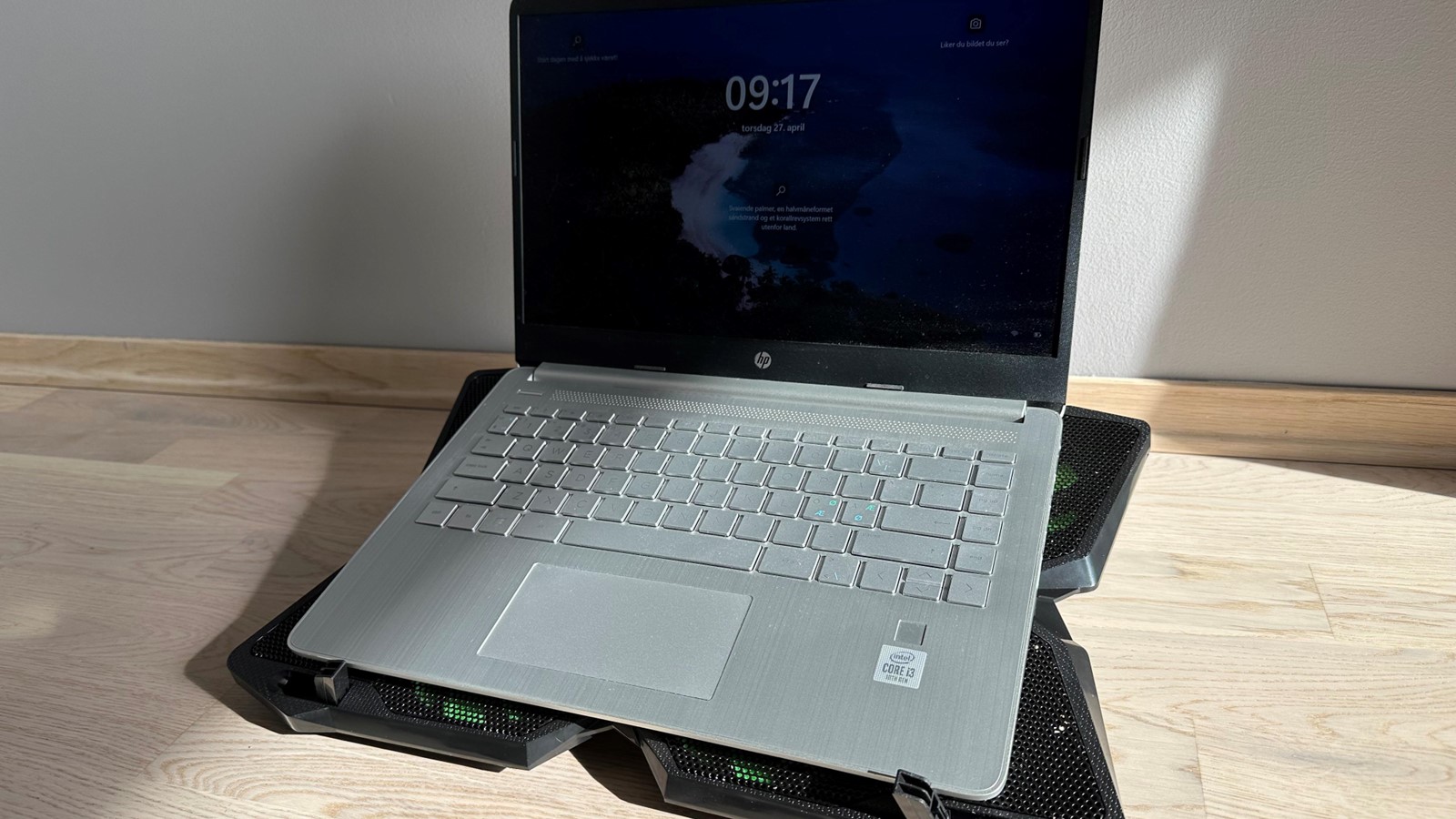 Bora gaming laptop kjølestativ | Barnevakten