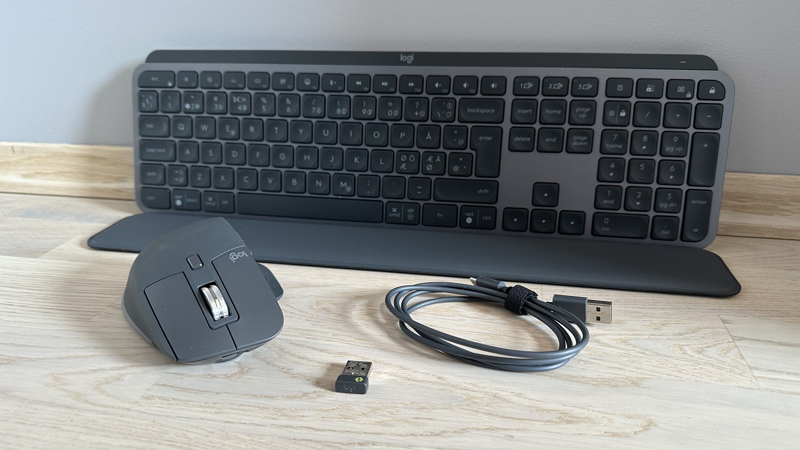 Logitech: MX Keys S Combo | Barnevakten